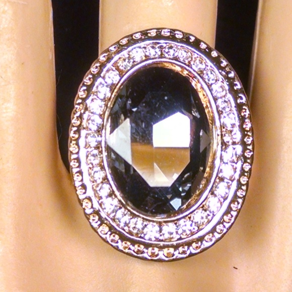 Jewelry | Beautiful Elegant Large Stone Rhinestones Ring | Poshmark